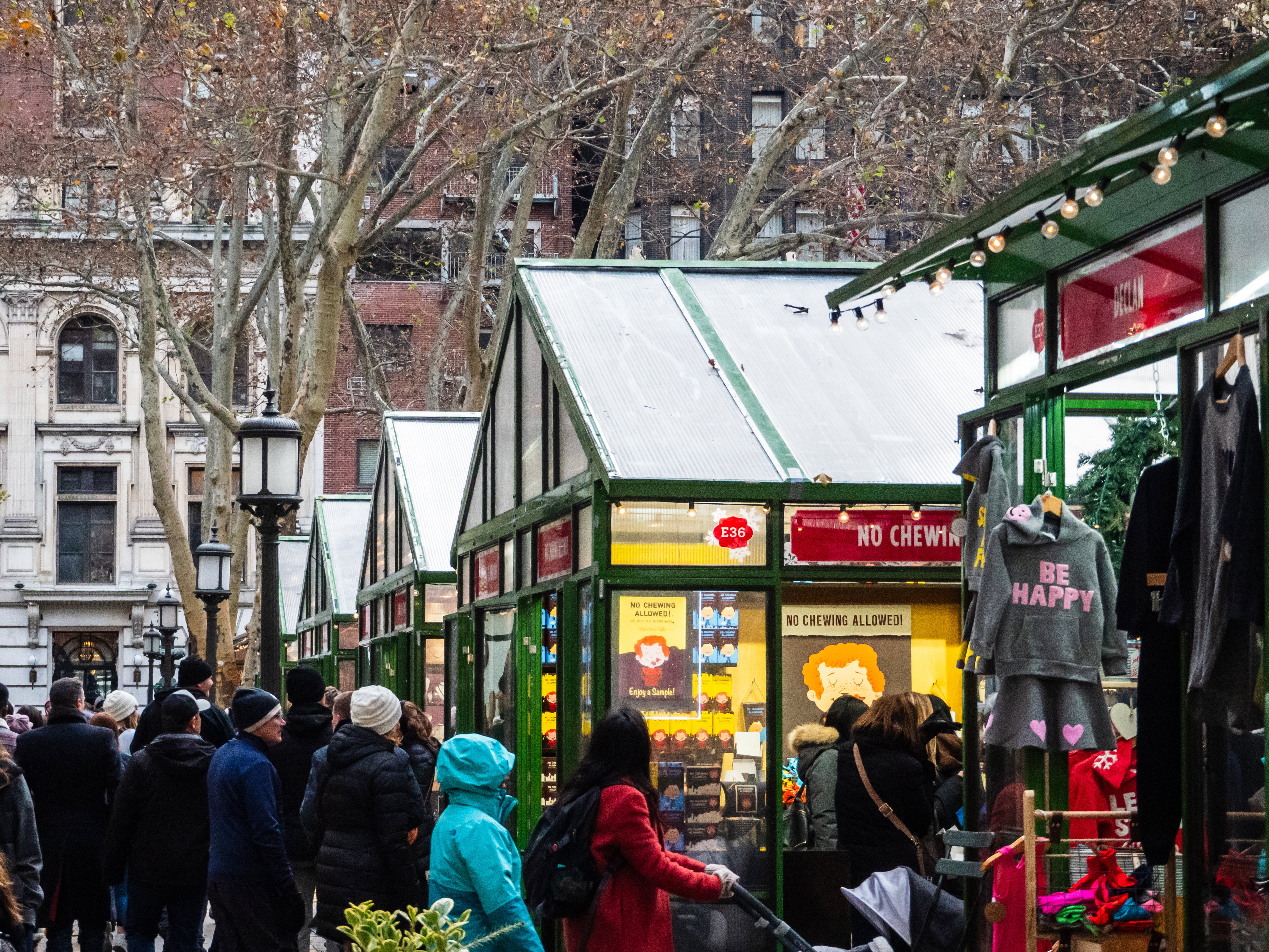 Holiday Market - Free Stock Photo | FOCA Stock